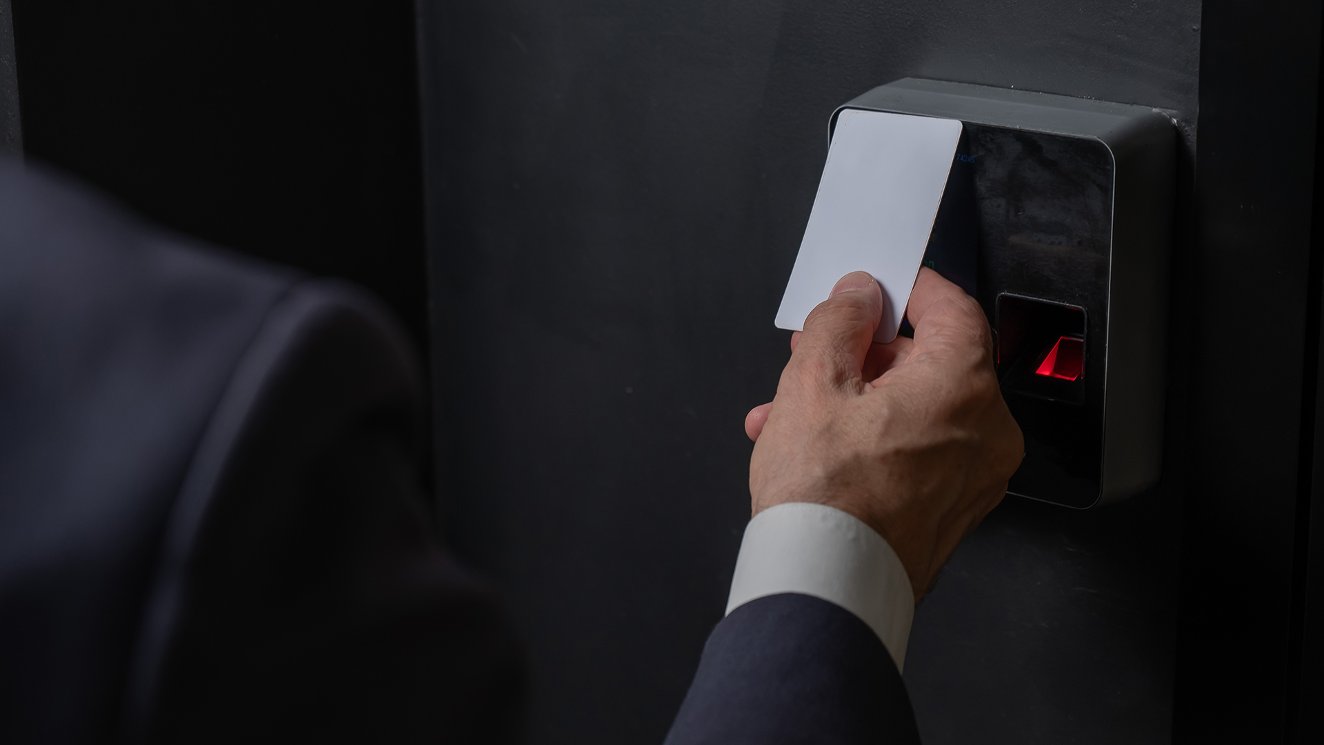 Why Choose a Smart Lock Over a Traditional Lock?